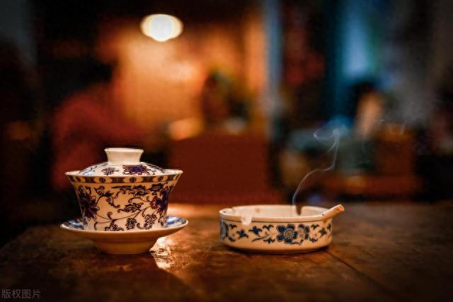 Chengdu Tea Culture: The Charm and Inheritance of Gaiwan Tea - iNEWS