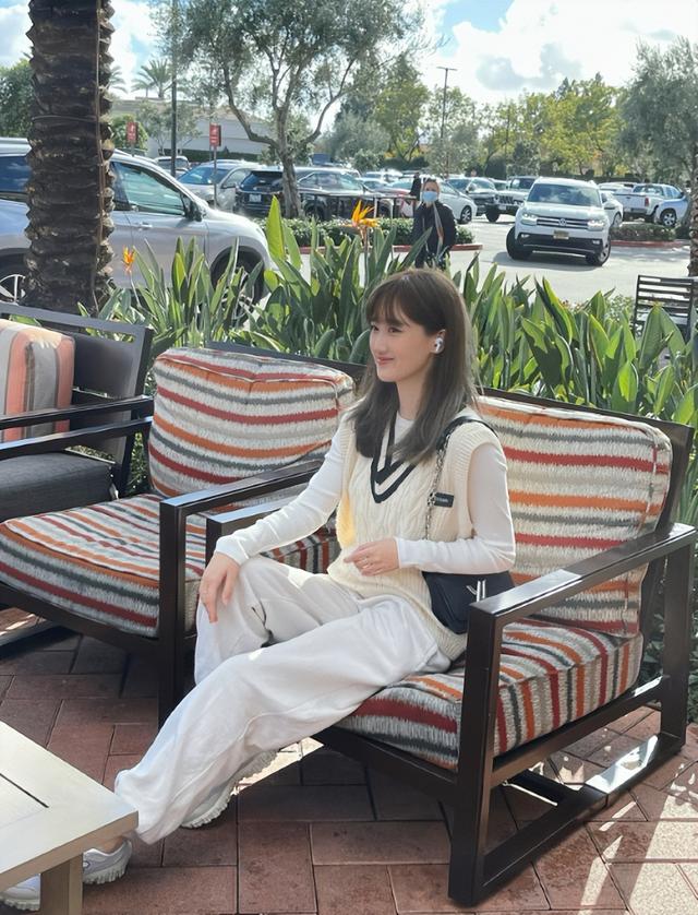 Jing Chao and his wife make a blockbuster. The 43-year-old little Li ...