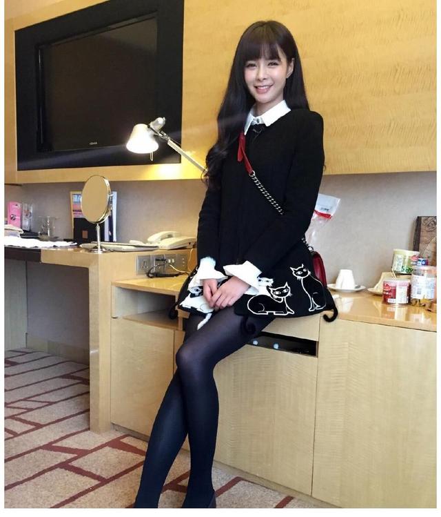 Du Haitao is so lucky! Shen Mengchen has a hot and charming figure! - iNEWS