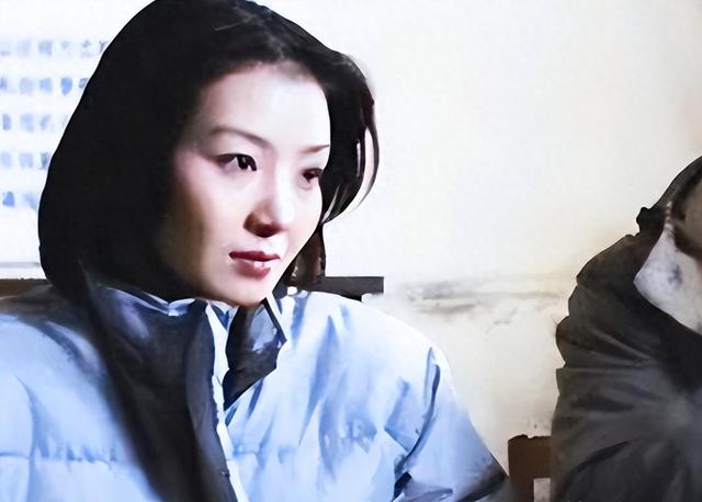 Du Xian is still so beautiful at the age of 69, with no gray hair and ...